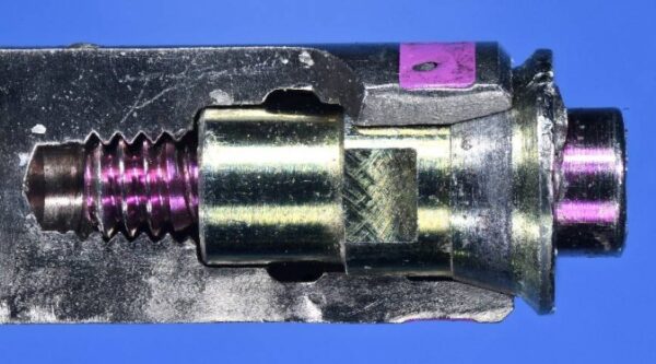 Straumann BL RC Presenting with a fractured Non-OEM TiBase Abutment ...